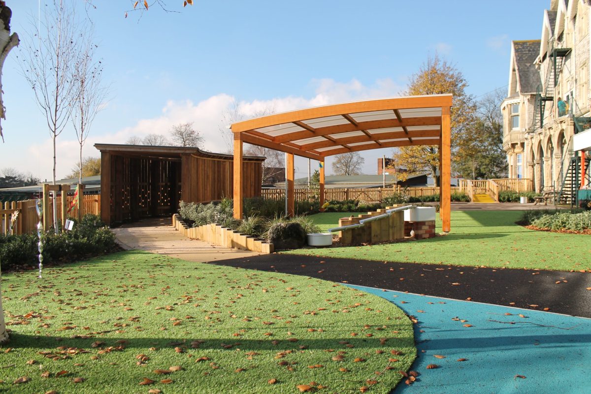 Tarnhow Curved Freestanding Timber Canopy - Able Canopies