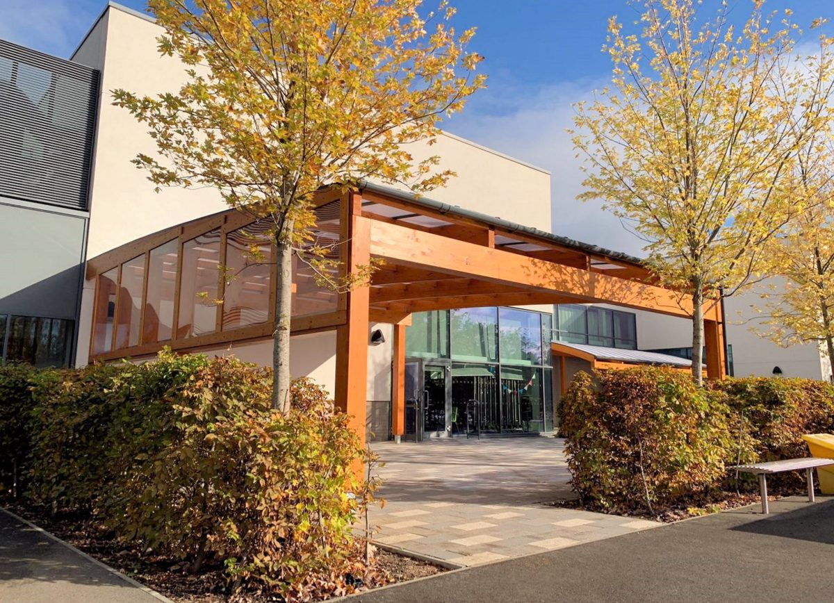 Tarnhow Curved Freestanding Timber Canopy - Able Canopies