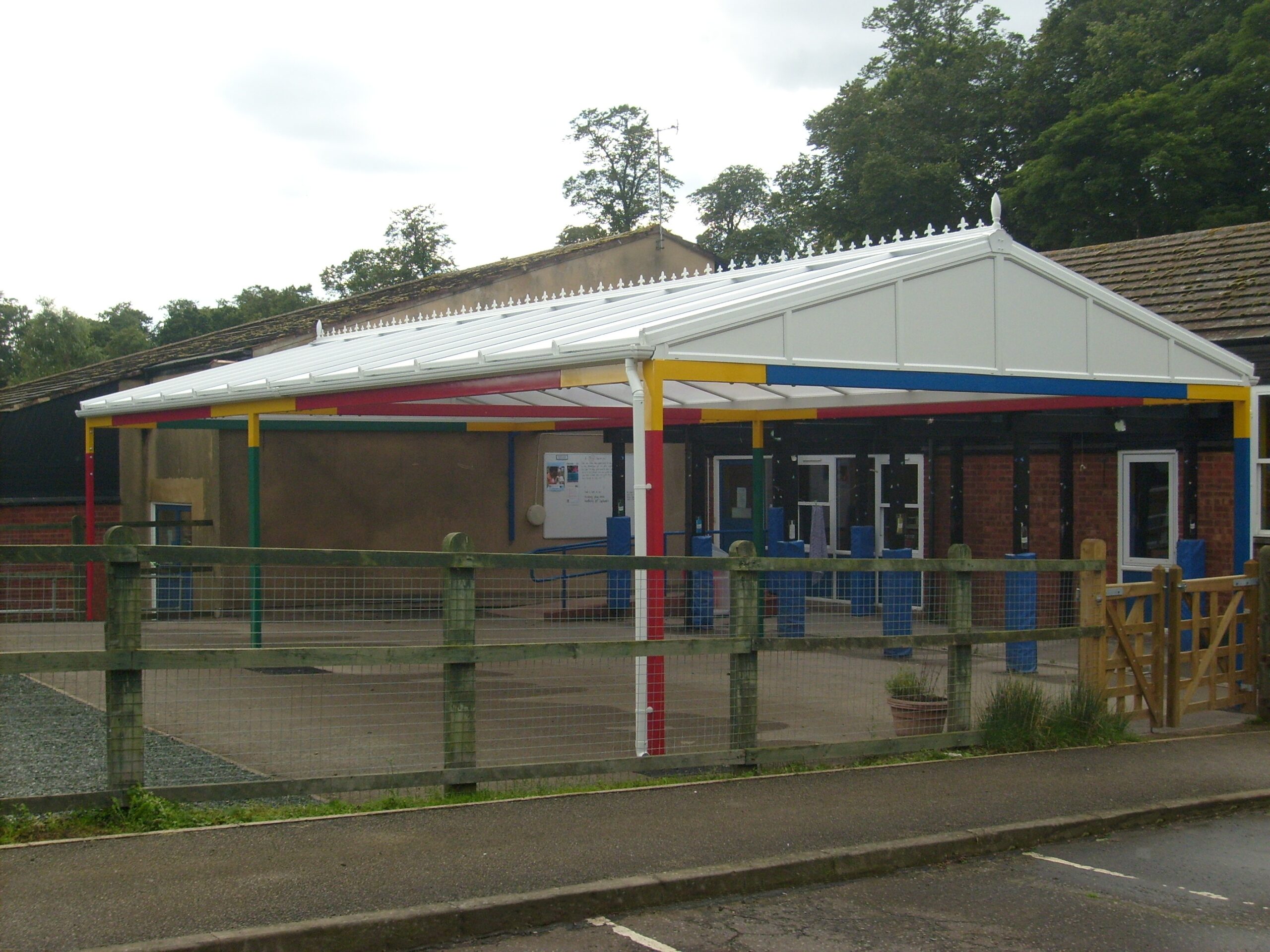 Buckingham Junior School, Third Free Standing Canopy - Able Canopies