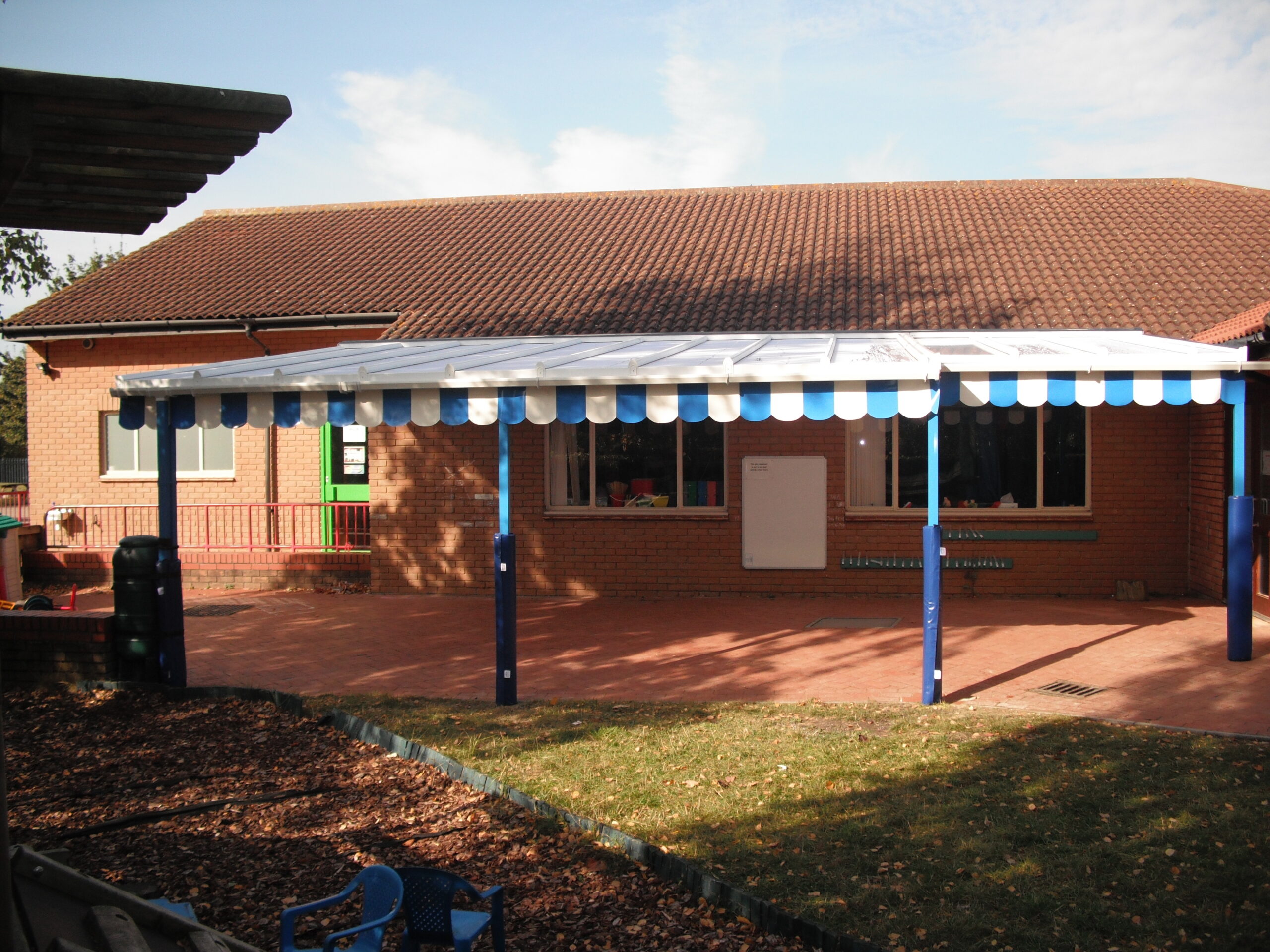 Spinney Primary School, Cambridge - Wall Mounted Canopy - Able Canopies