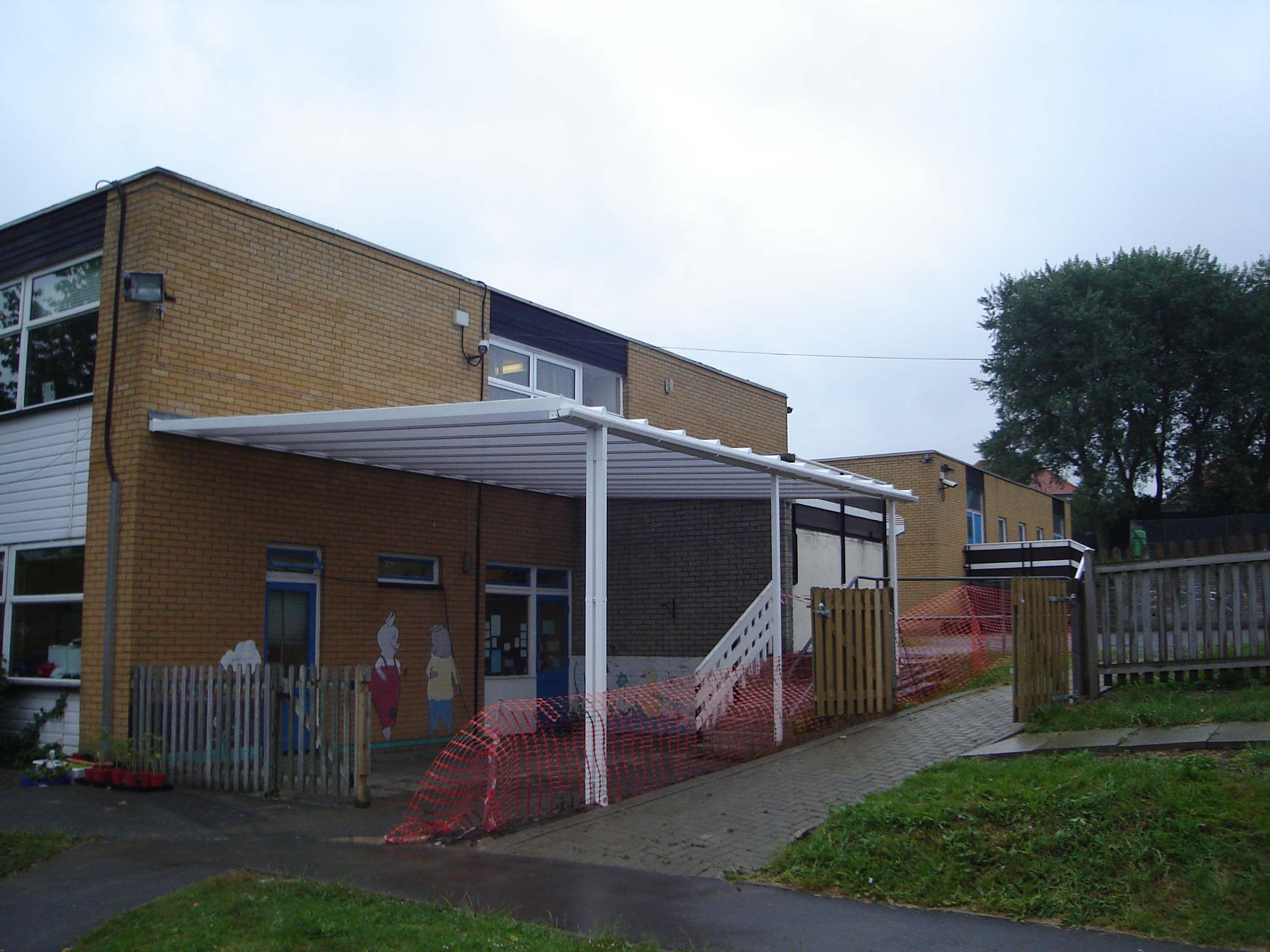 Highview School - Wall Mounted Canopy - Able Canopies