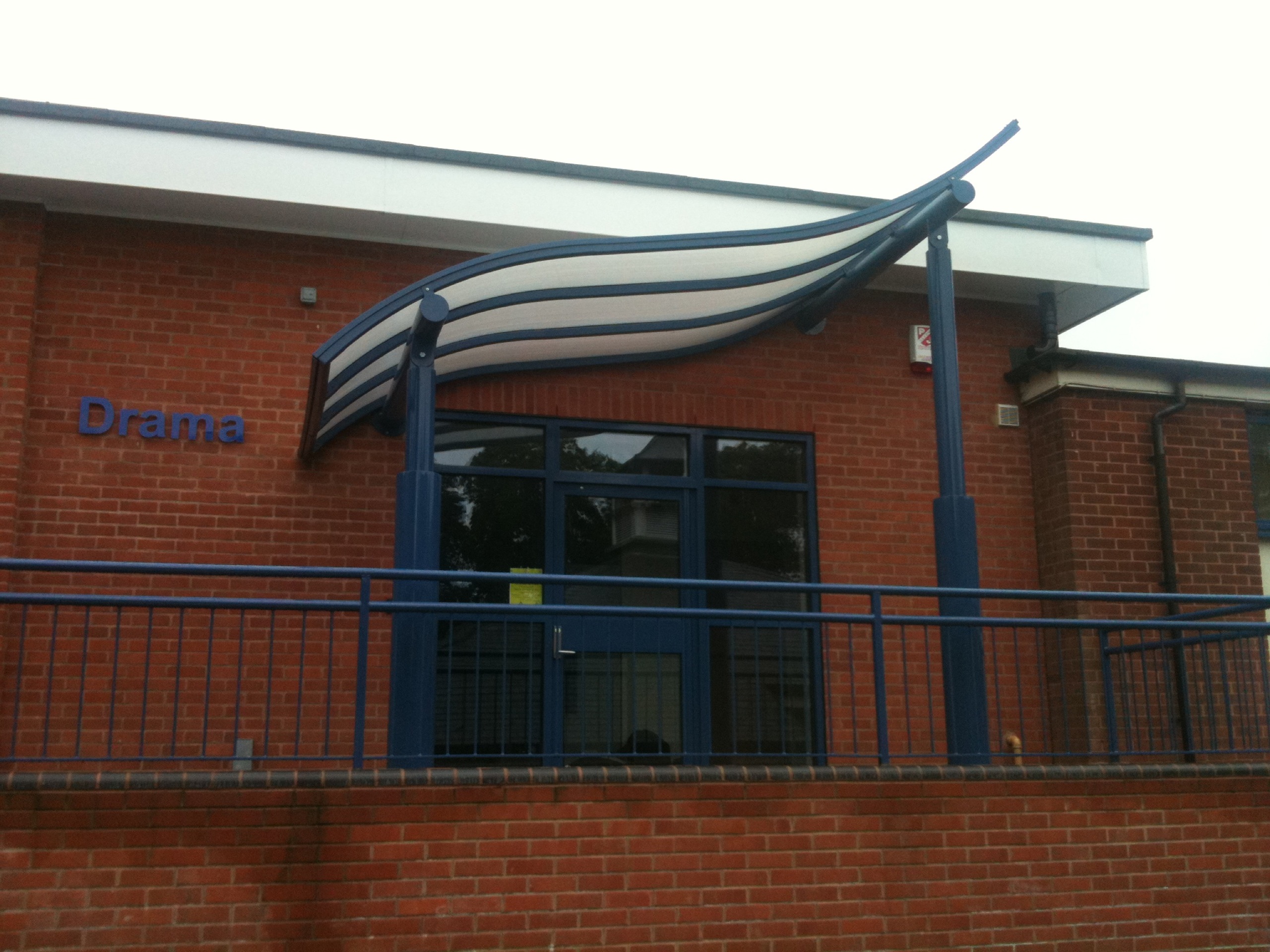 Roundhill Community College, Leicester - Free Standing Entrance Canopy ...
