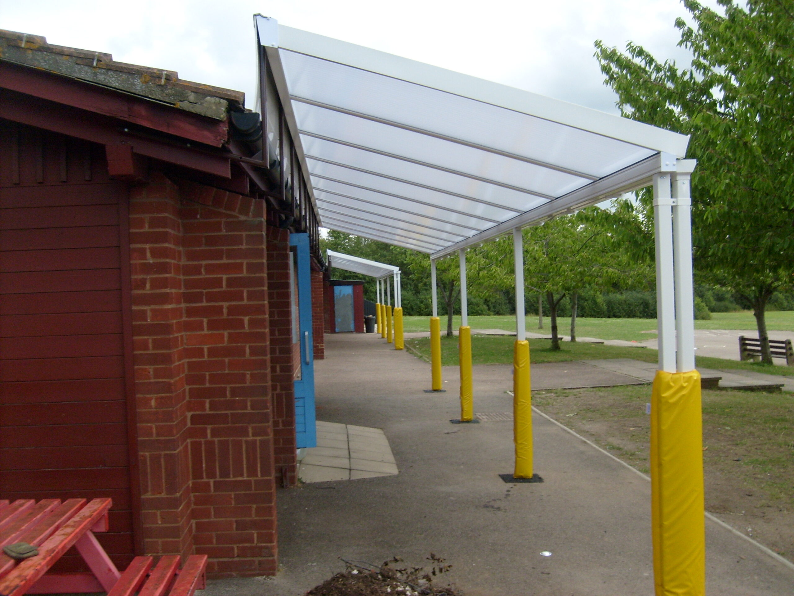 Ryedene Community Primary School, Basildon - 2nd Wall Mounted Canopy ...