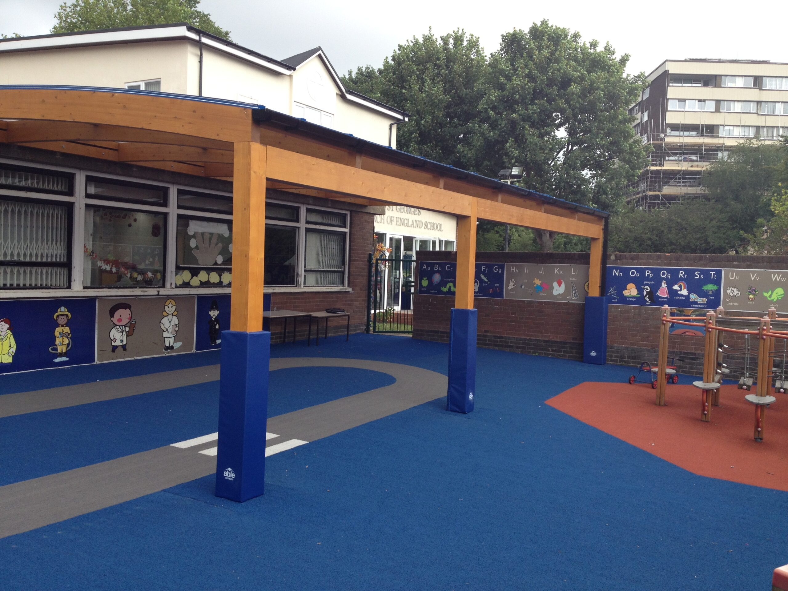 St George's Church of England Primary School, Installation - Able Canopies
