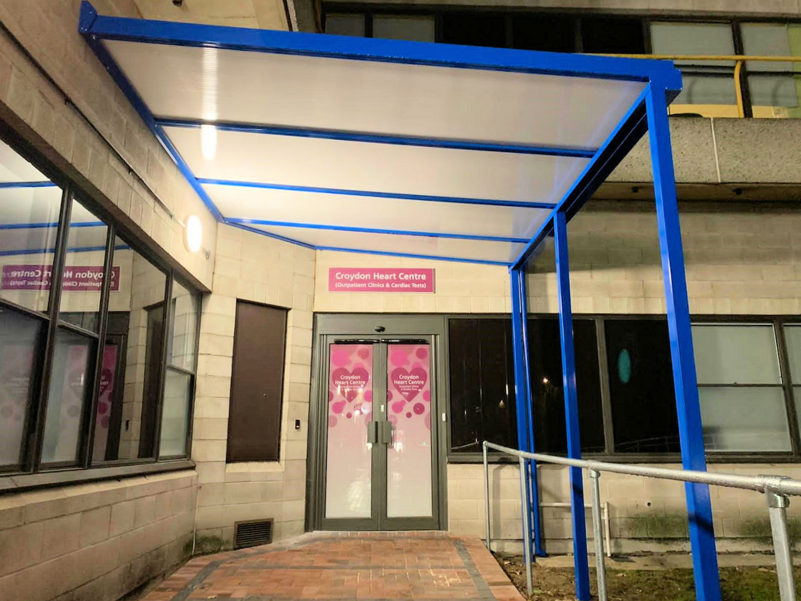 Croydon University Hospital | Hospital Canopy | Wall Mounted Canopies ...
