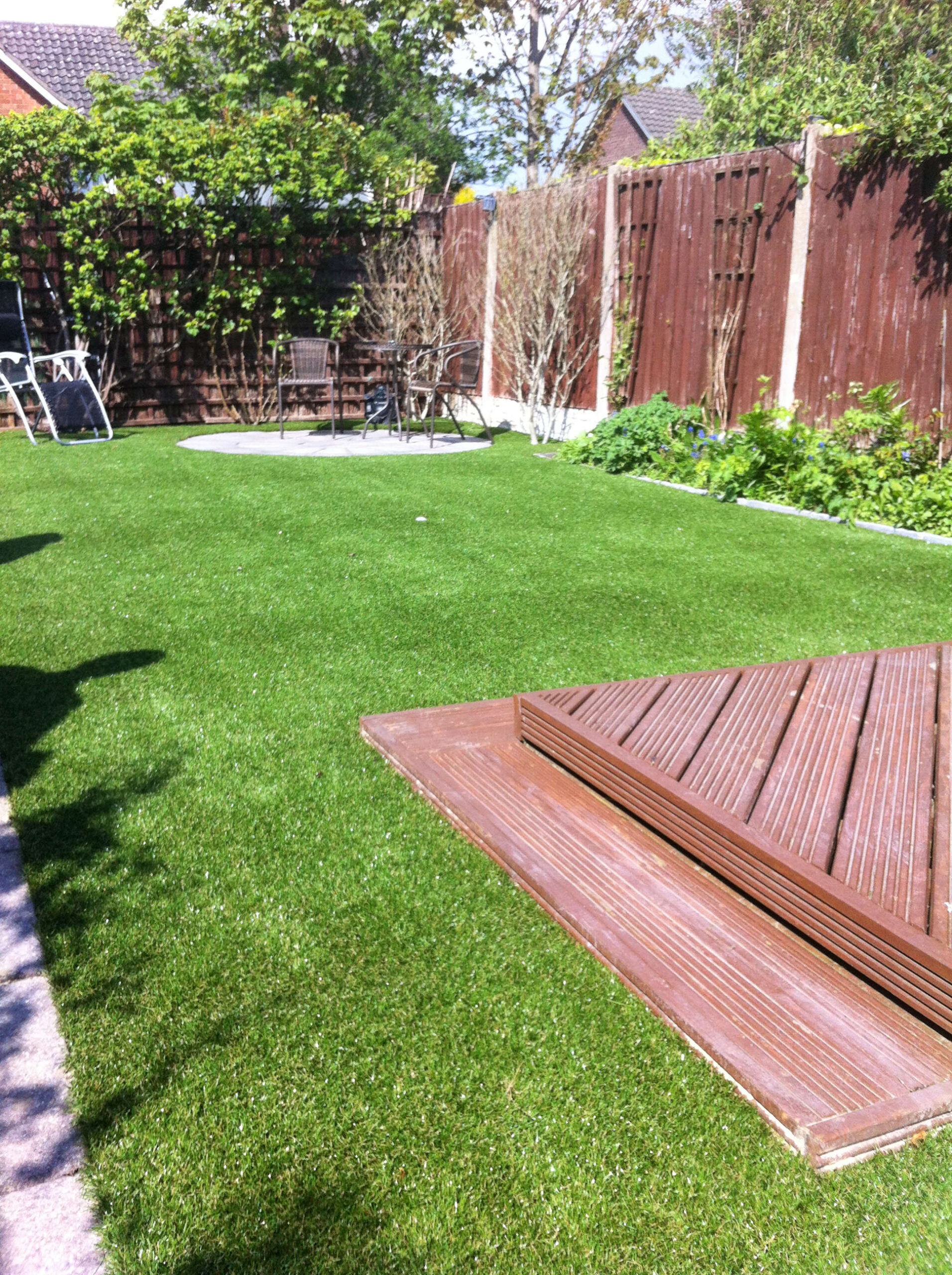 Artificial Grass for Commercial Settings with Canopies