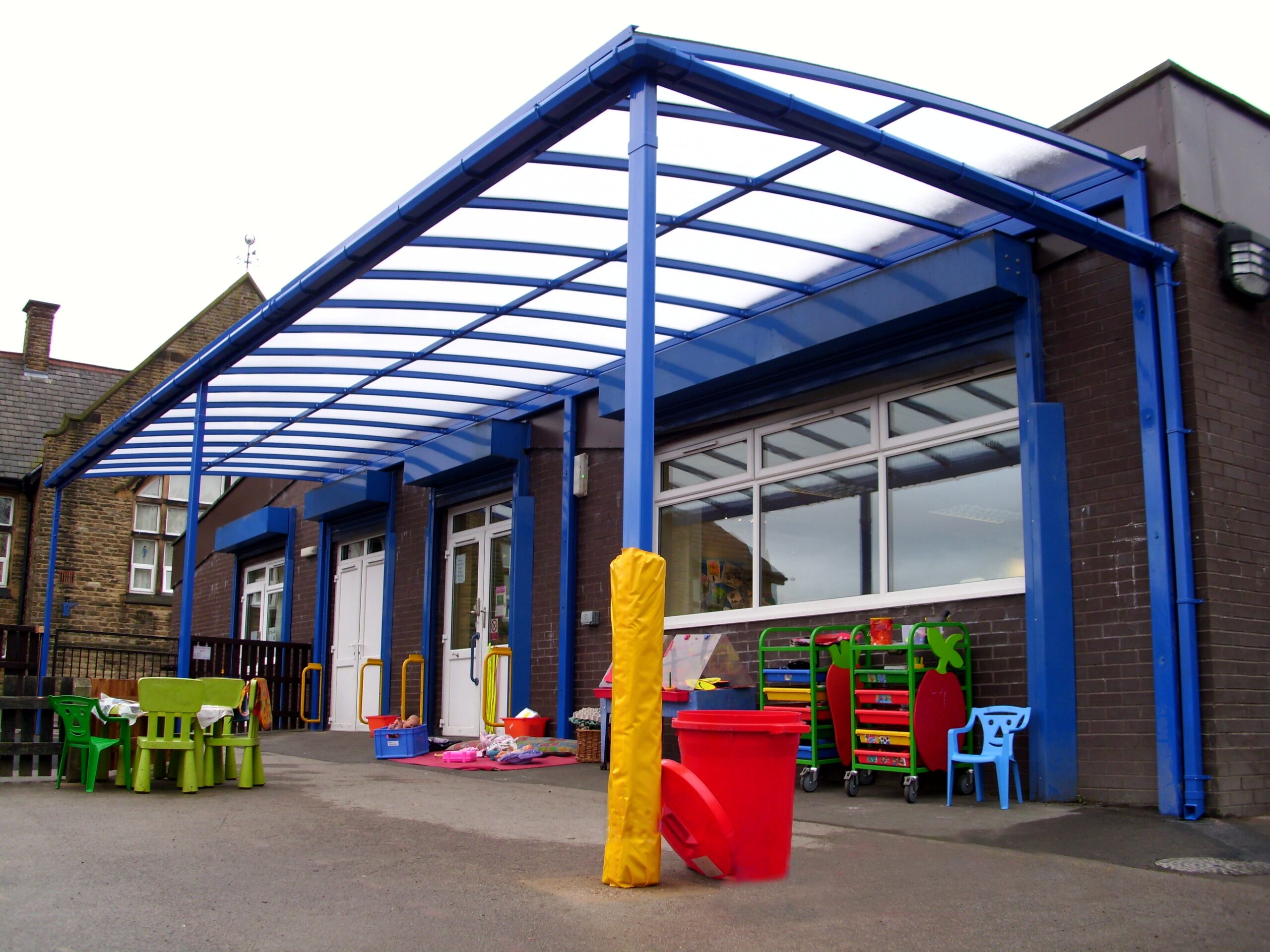 Smithy Bridge Primary School - Free Standing Canopy- Greater Manchester