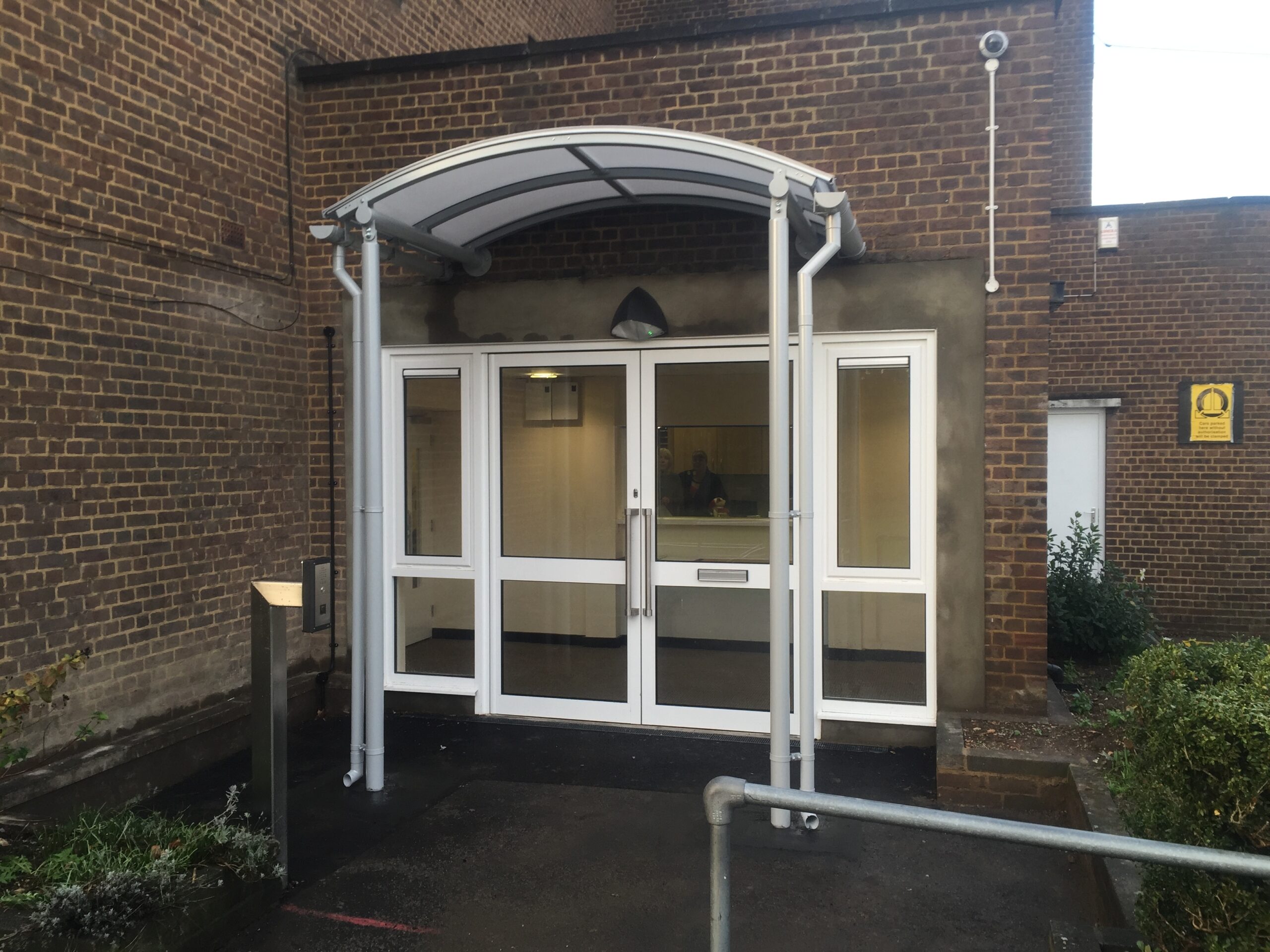 Spelthorne Junior School, Ashford - Able Canopies Ltd