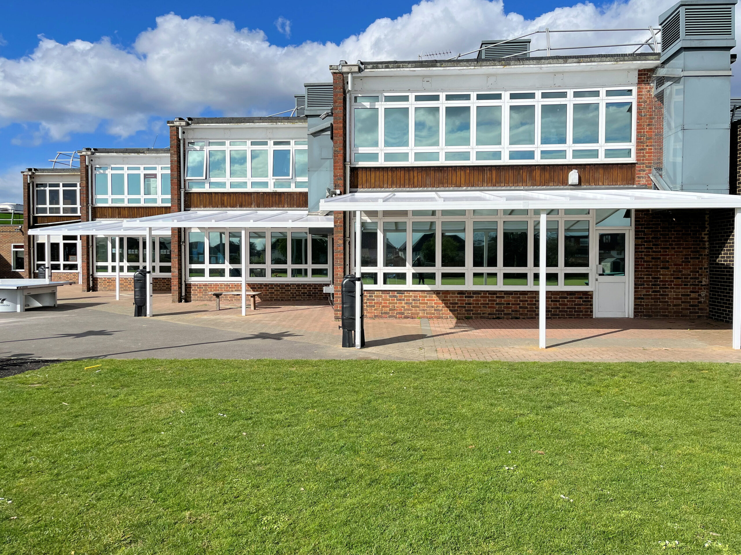 Springwell Junior School | School Canopies | Wall Mounted Canopies ...