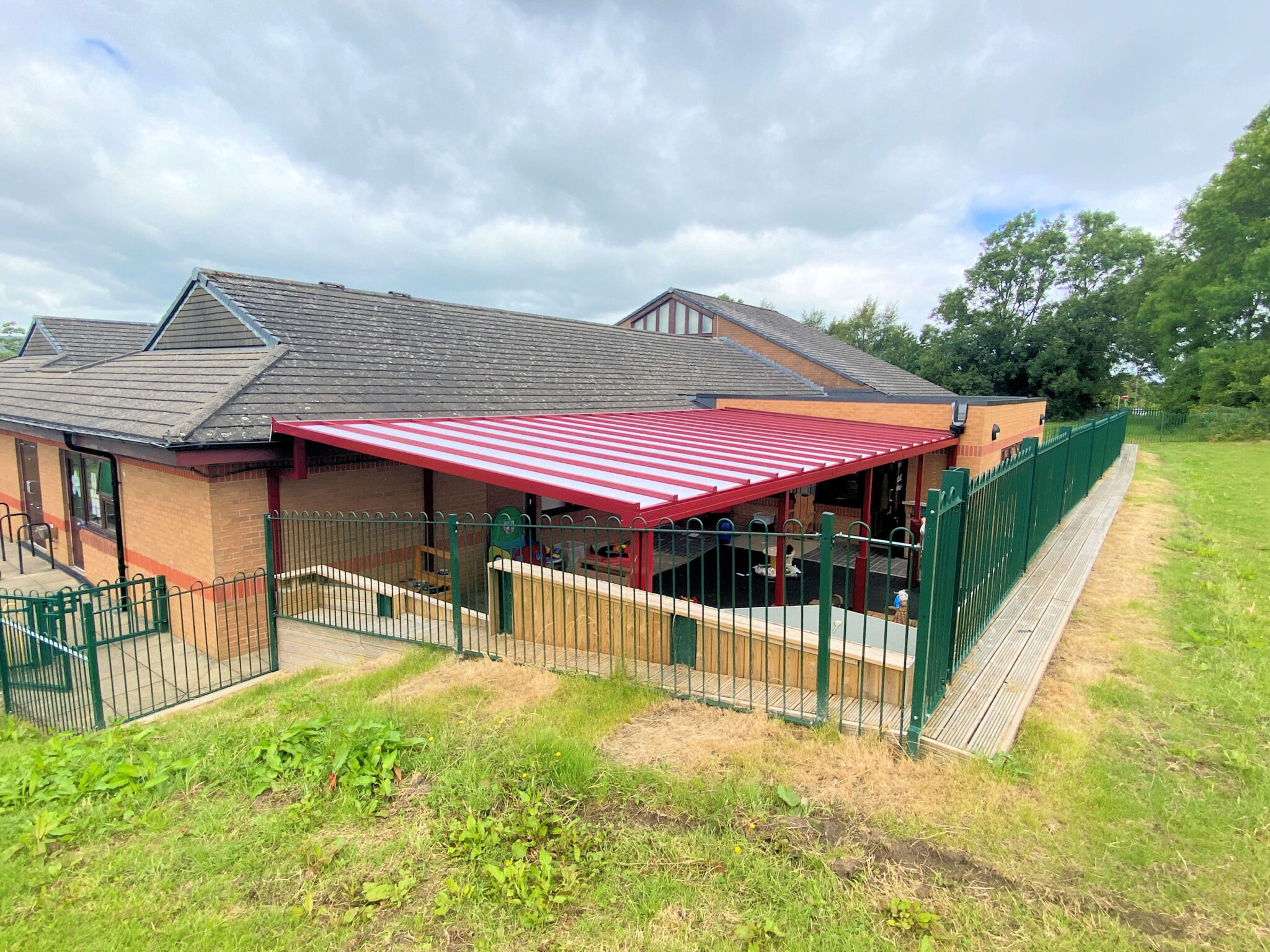 Wall Mounted Canopy Brackets – Why Do We Use Them? - Able Canopies