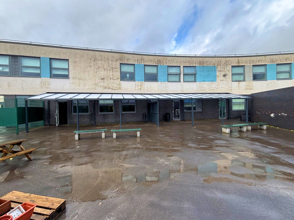 Llanwern High School - Freestanding Canopy